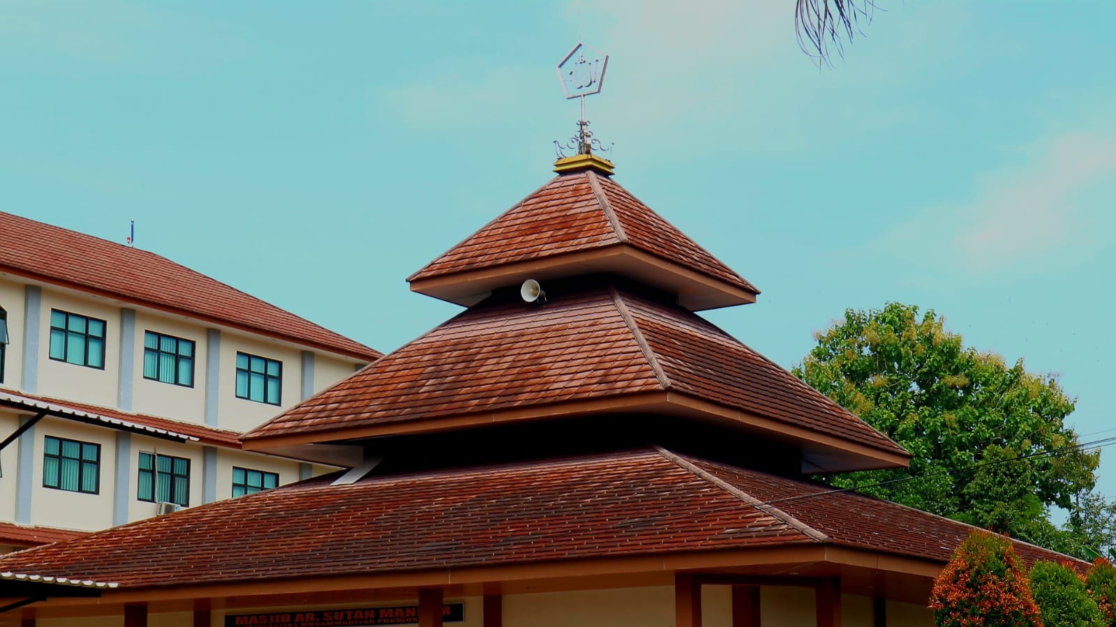 Photography as a Tool for Self-Expression - Departement of Communications