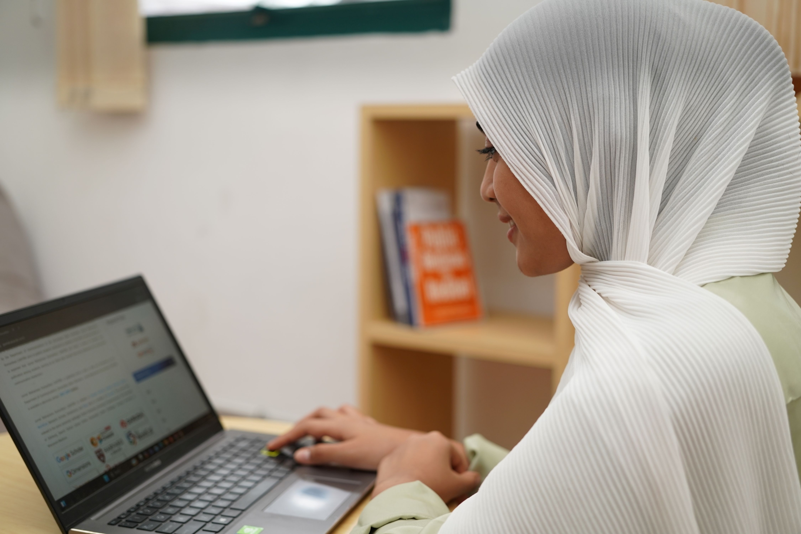 Cara Menentukan Judul Skripsi dengan Tepat dan Fokus - Departement of ...